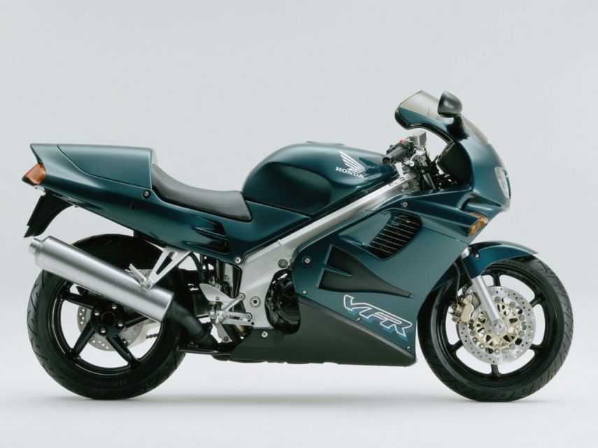 Moto del día: Honda VFR 750 F (RC36) | espíritu RACER moto Moto del día: Honda VFR 750 F (RC36) | espíritu RACER moto